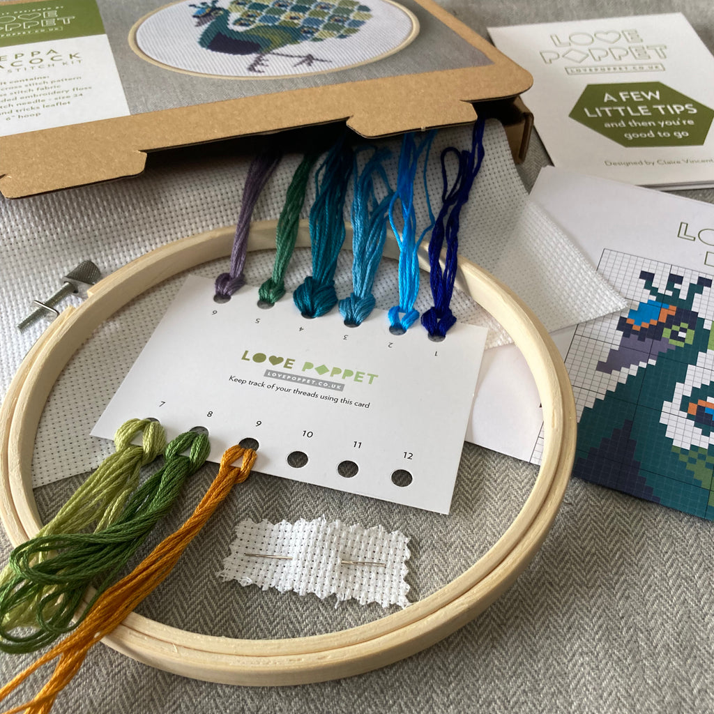 Peppa Peacock – love poppet